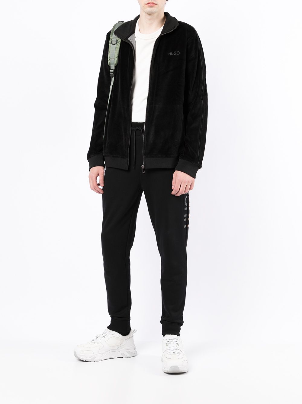 HUGO Split Logo Sweat Pants Black – MAISONDEFASHION.COM